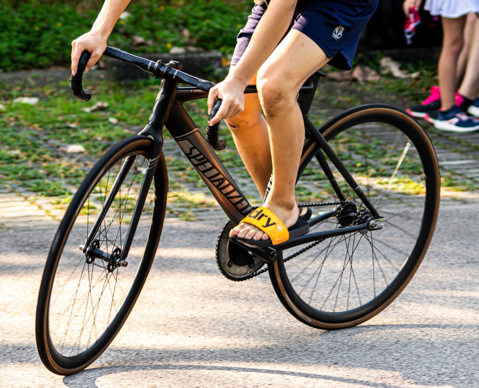 What Is Fixed-Gear Freestyle? (And Why Track Riders Think It's Stupid)